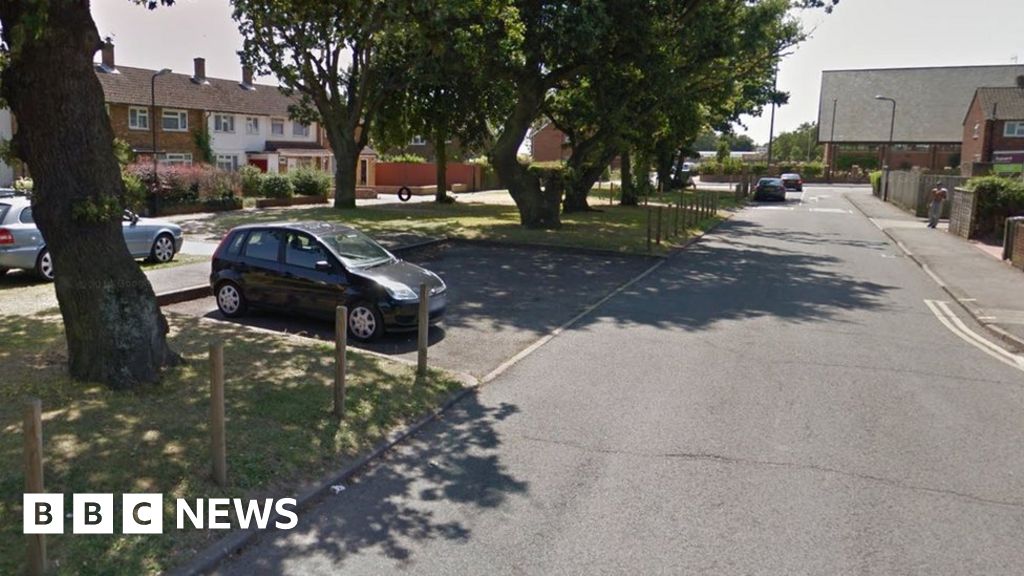 Eight people hurt in Slough spray attack