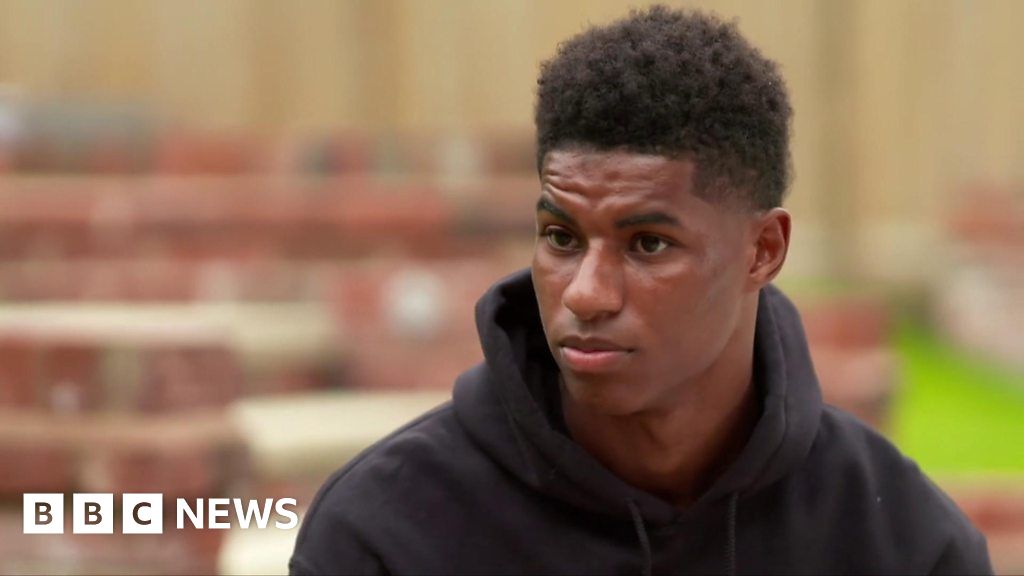 Rashford: 'Mum rang me 10 times' after school meals victory - BBC News