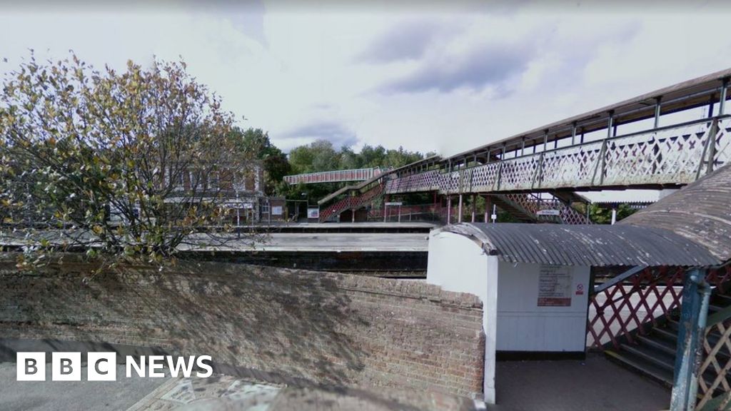 Woman raped in 'violent' attack at Southampton's St Denys station - BBC ...