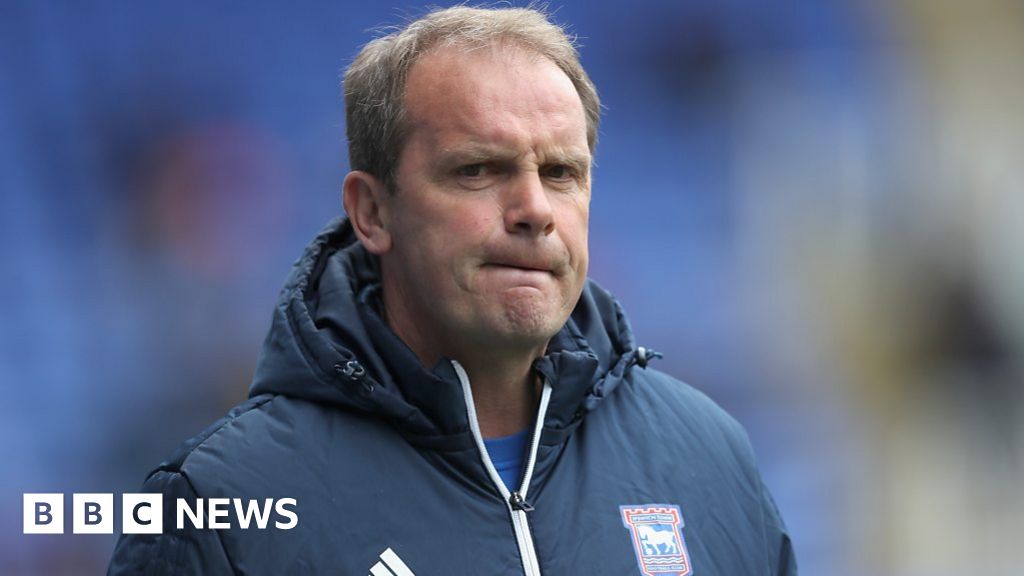 Bryan Klug: 'Ipswich will only be saved by winning formula' - BBC News