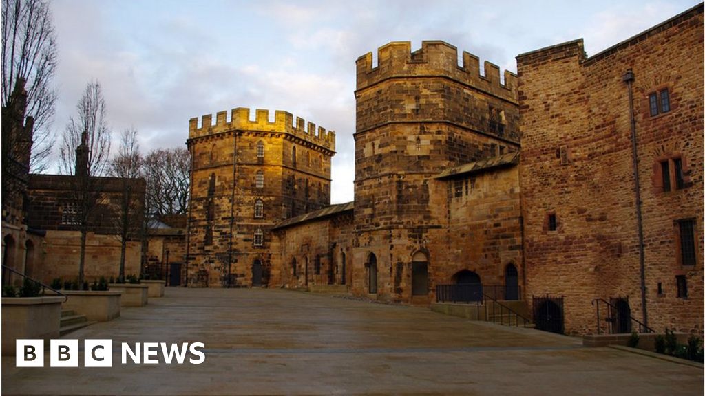 Lancashire's devolution deal signed at castle ceremony - BBC News