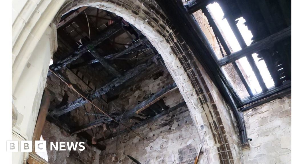 Fire-damaged Royston church refit 'will take years' - BBC News