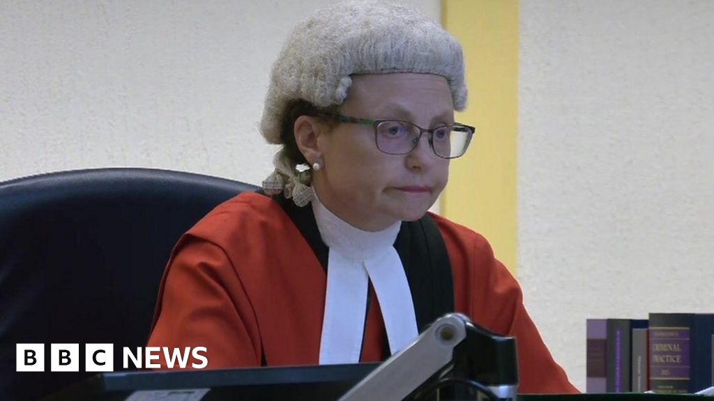 Judge jails Finley Boden's parents for murder - BBC News