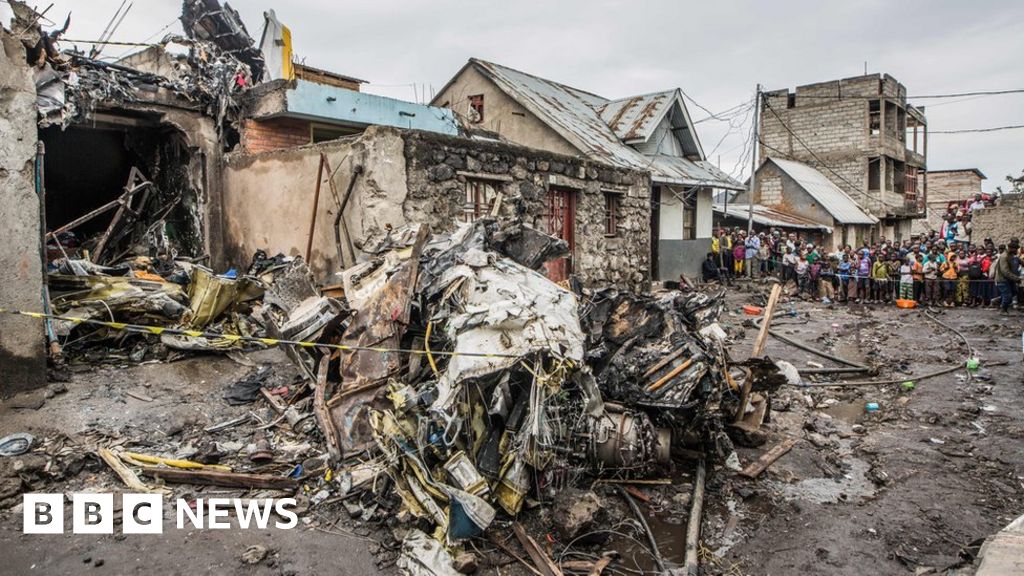 DR Congo: Is it one of the most dangerous places to fly? - BBC News