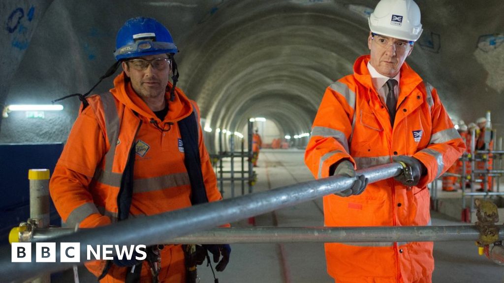 Budget 2016: Chancellor gives Crossrail 2 green light - BBC News