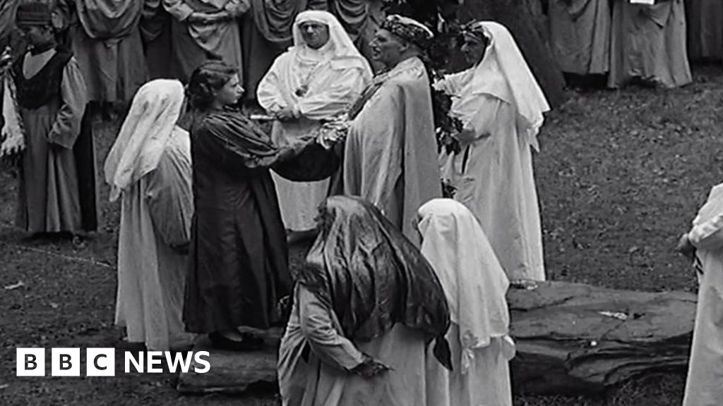 The Queen had a long association to Welsh cultural life - BBC News