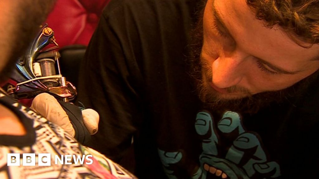Tattoo 'removal' kits burning victims - BBC News