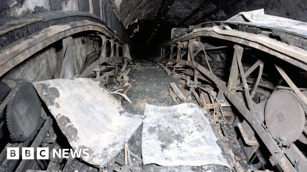 Remembering the King's Cross fire 30 years on - BBC News