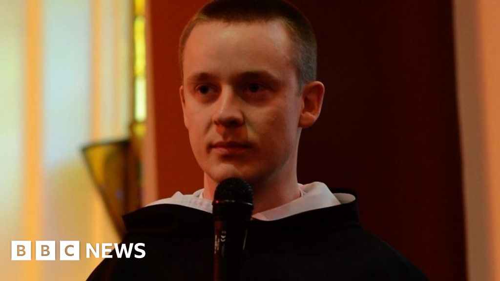 Coronavirus: Putting priesthood on hold to return to medicine - BBC News