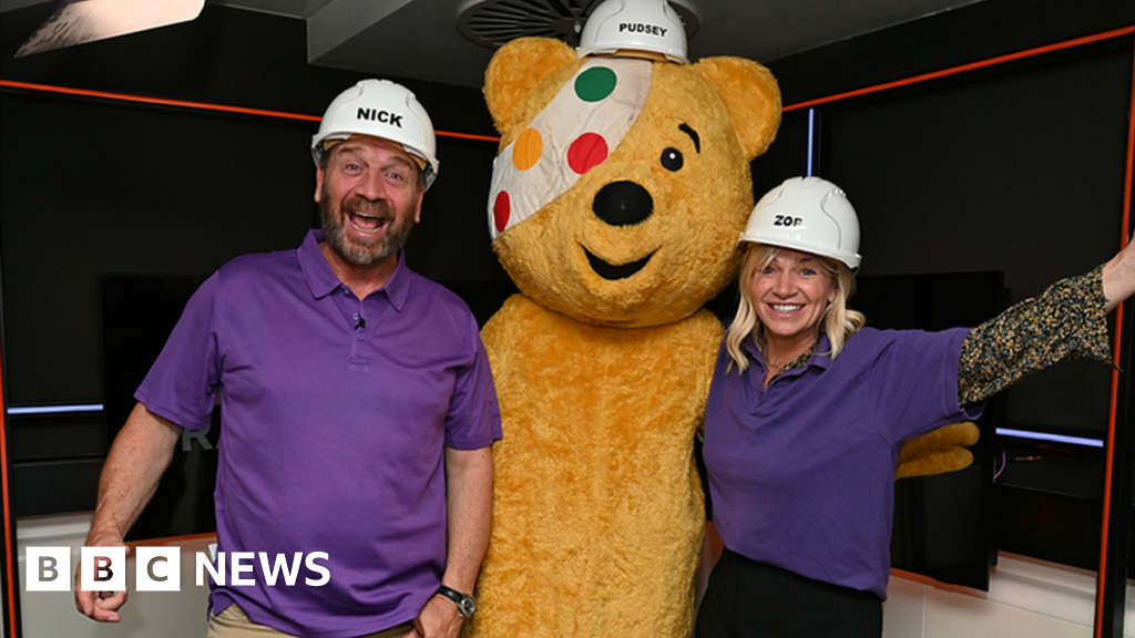 Derbyshire hospice chosen for DIY SOS's Big Build project - BBC News