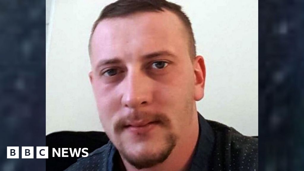 Murder accused admits killing friend with dumbbell at Greenock flat ...