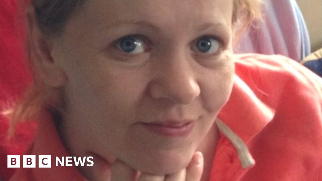Pair charged with woman's murder near Dunfermline - BBC News
