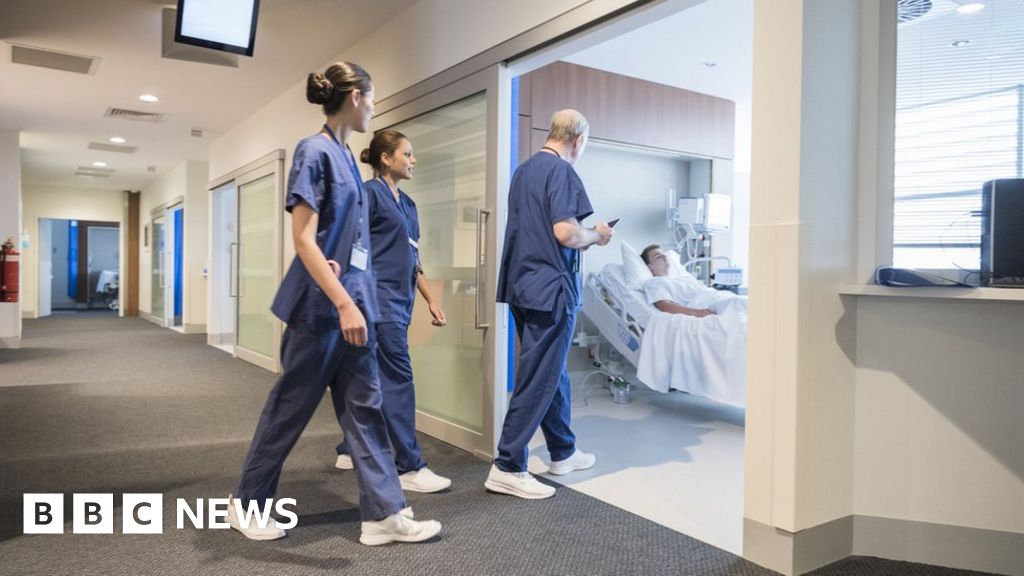 NHS treatment time performance at record low - BBC News