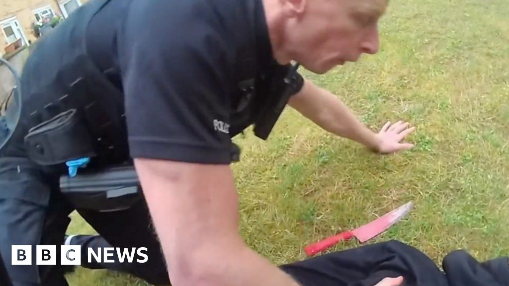 Man with knife chased through Cambridge streets and arrested