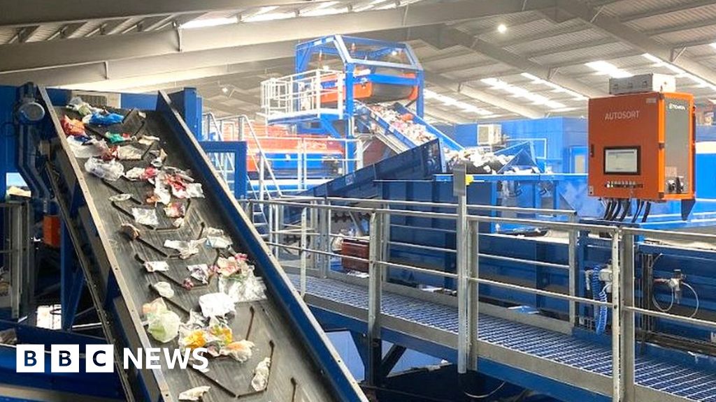 Cambridge University bids to boost waste recycling to 80% - BBC News