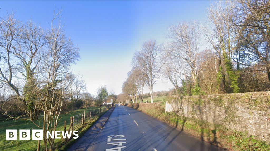 Rhondda Cynon Taf: Man dies in crash with lorry in Llanharan - BBC News