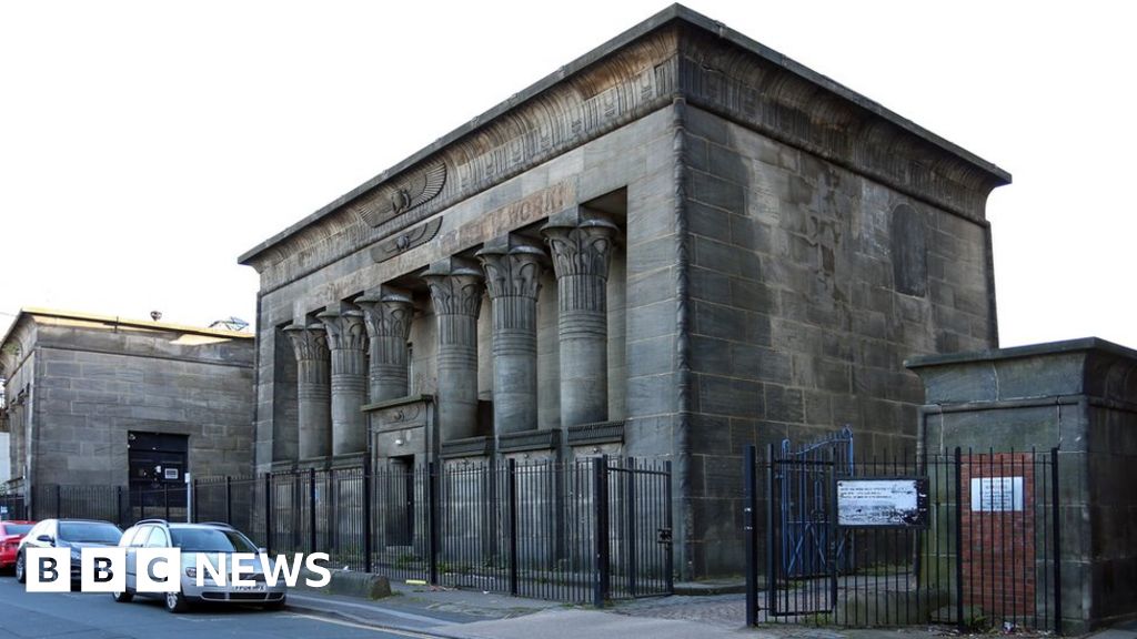 Developer buys Leeds Temple Works day before auction - BBC News