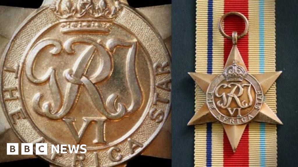 'Despicable' thieves took medals: Veteran's daughter - BBC News