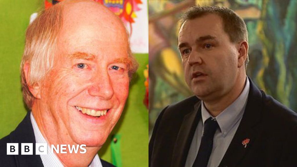 Labour MSPs back SNP Trident motion - BBC News