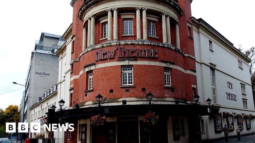 Cardiff's New Theatre operator approved by council - BBC News