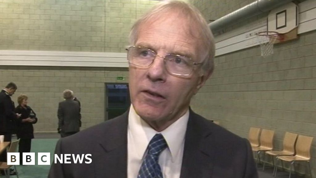 Warwickshire PCC Ron Ball will not stand for re-election - BBC News