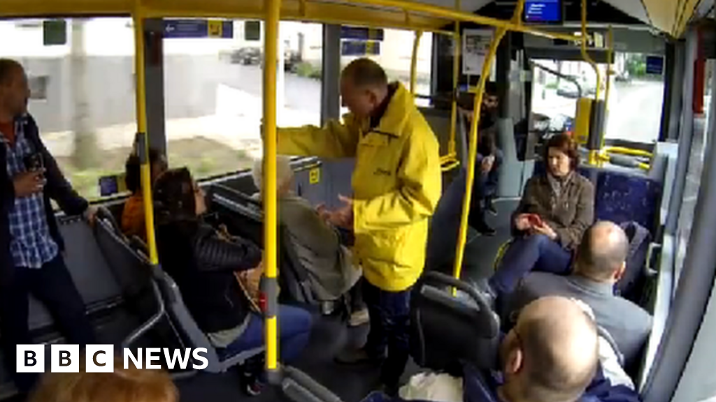 Germany: TV show films 'German only' bus experiment - BBC News