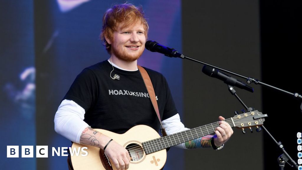 Ed Sheeran to play homecoming gigs in Ipswich and Leeds - BBC News