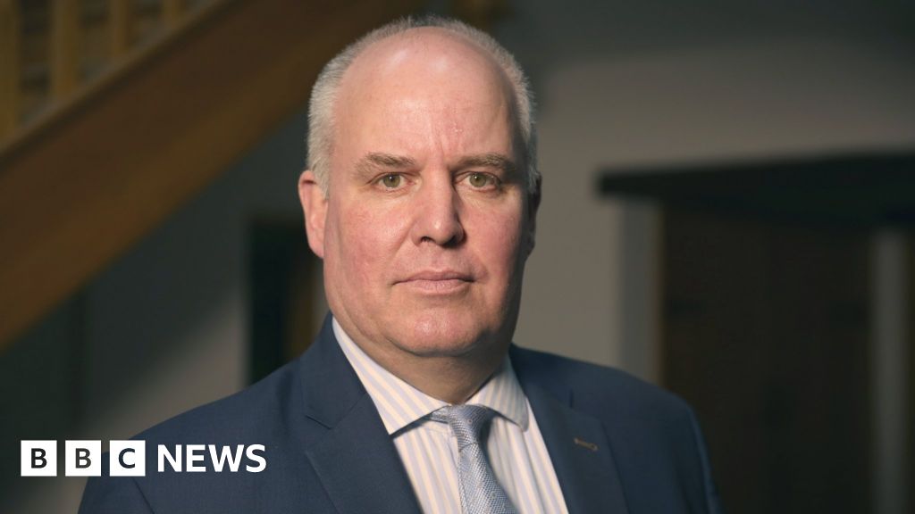 Elections 2021: Who is Welsh Conservative leader Andrew RT Davies? - BBC News