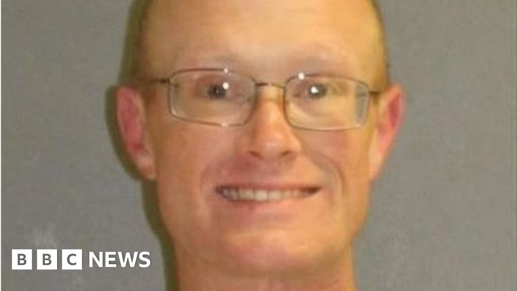 Florida man kills four children and himself after police standoff - BBC ...