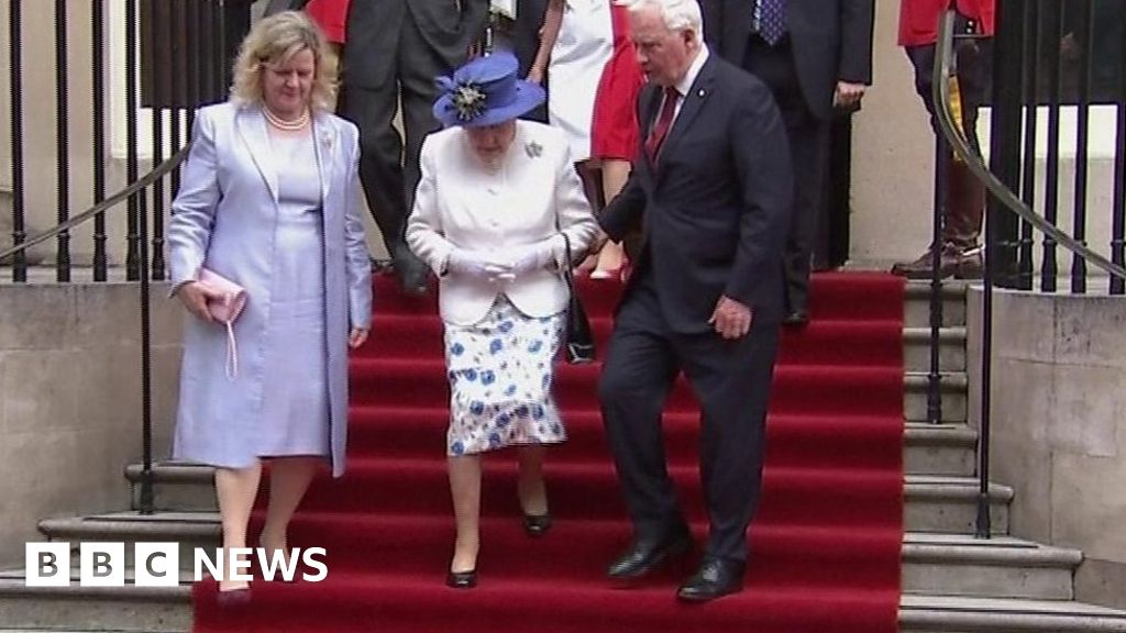 Canada's governor general in protocol breach with Queen - BBC News