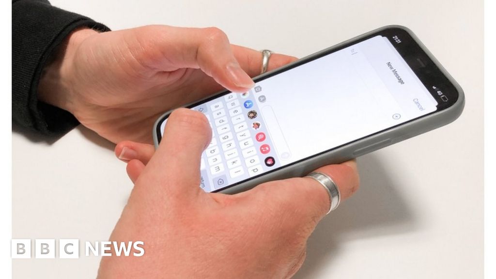 Free phone calls and postal services to support Ukraine