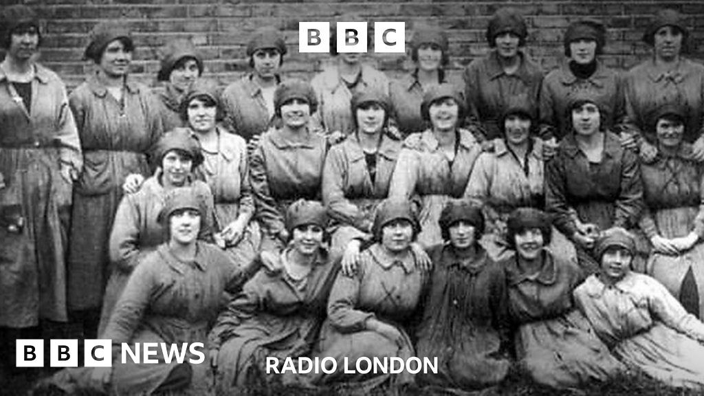 What was the Slade Green munitions disaster?