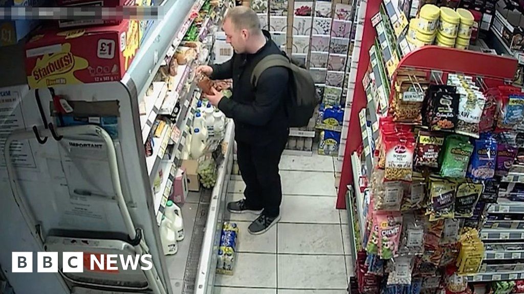 Colston Bassett: Killer caught on camera before murdering ex - BBC News