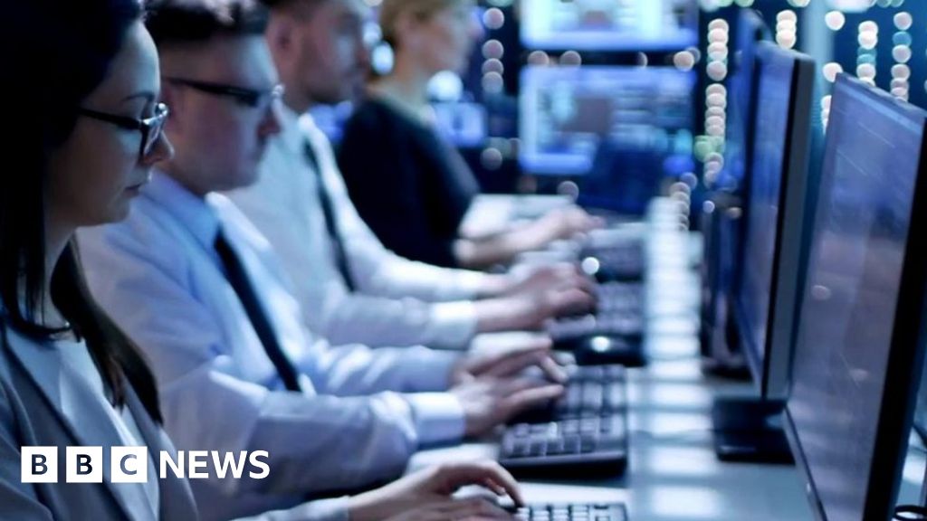 Cyber-security: What girls can bring to the industry - BBC News