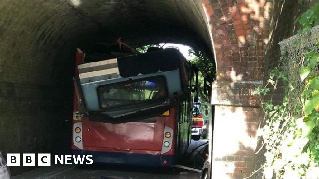 Video shows Winchester school bus with roof ripped off