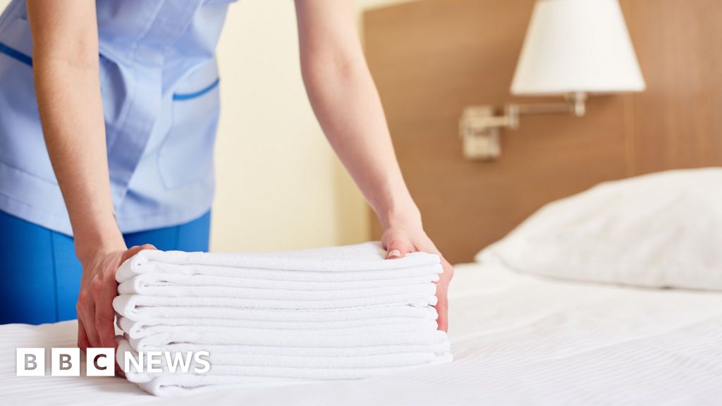 Covid-19: Stormont to consider hotel support plans - BBC News