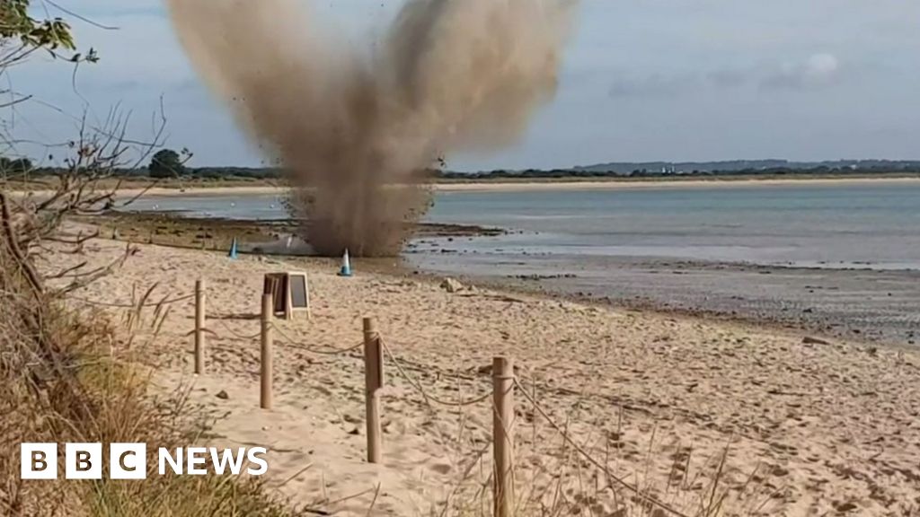 Suspected WW2 bomb found by Studland firefighters - BBC News