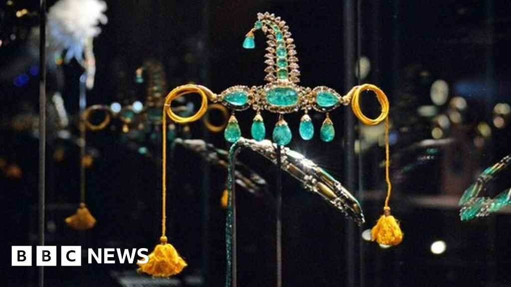 Qatari royals' jewels stolen from Venice exhibition