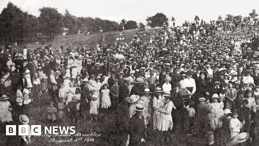 Recreating the WWI Hilly Fields photograph - BBC News