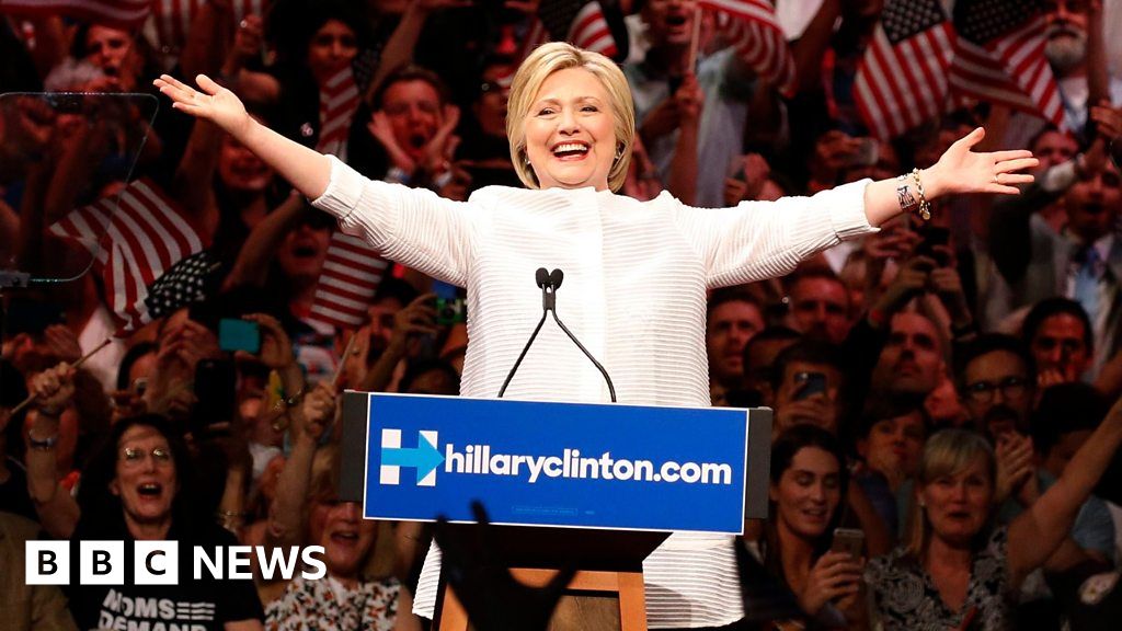 Hillary hails 'milestone'... - BBC News