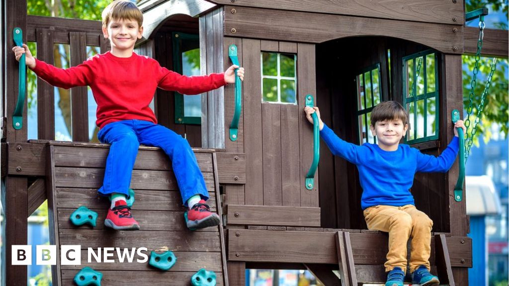Coronavirus: Children return to childminders and outdoor nurseries