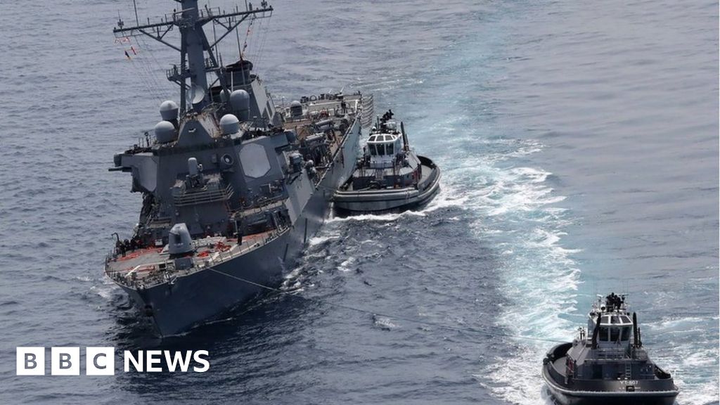 In pictures: USS Fitzgerald crashes near Japan