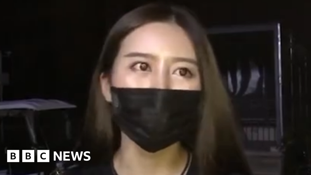 Lisa Li: Angry landlord exposes online star's 'double life'