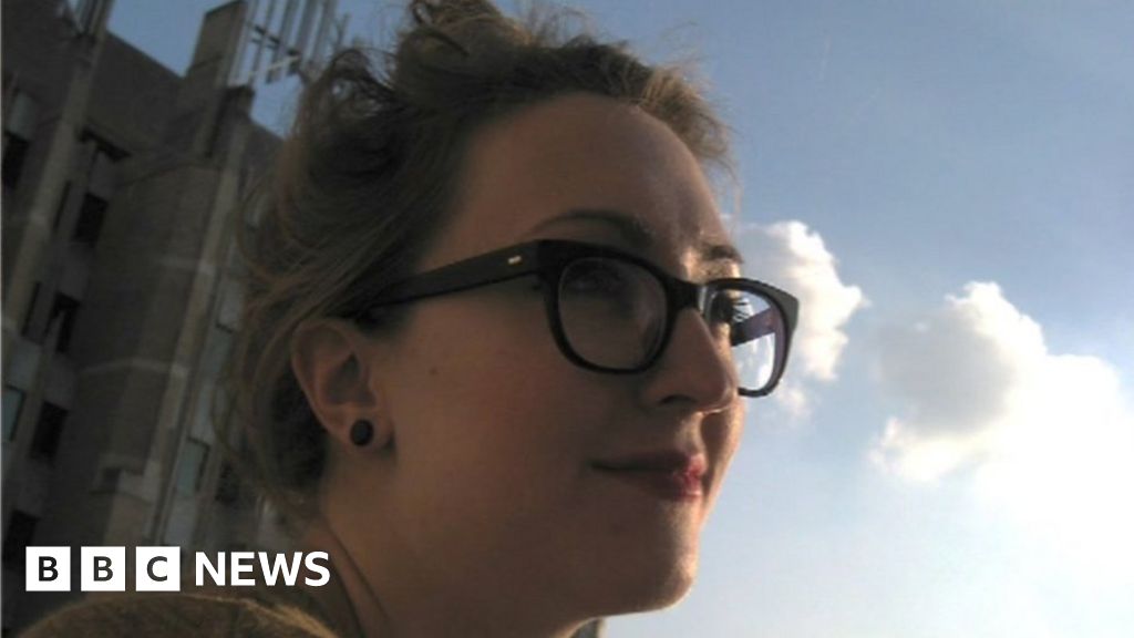 Louise Wright death trial: Jury discharged - BBC News