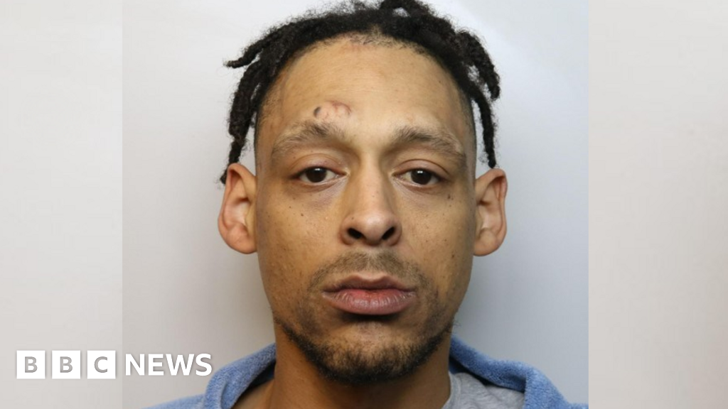 Jason Prior jailed for two Trowbridge sexual assaults - BBC News