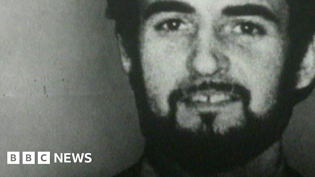 Archive: Sutcliffe convicted of Yorkshire Ripper attacks - BBC News