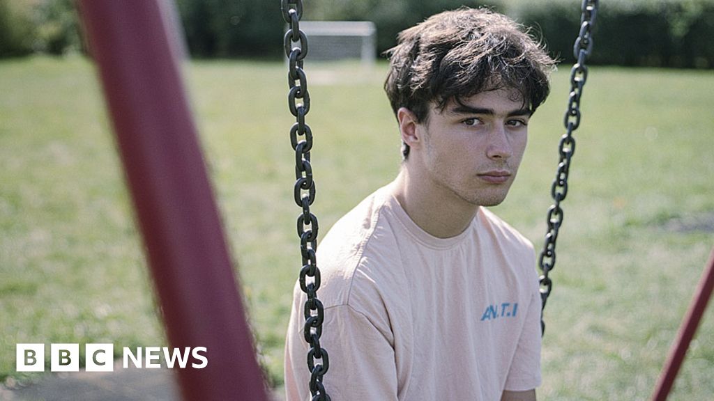 Alfie Templeman: The fledgling star who needs a chaperone
