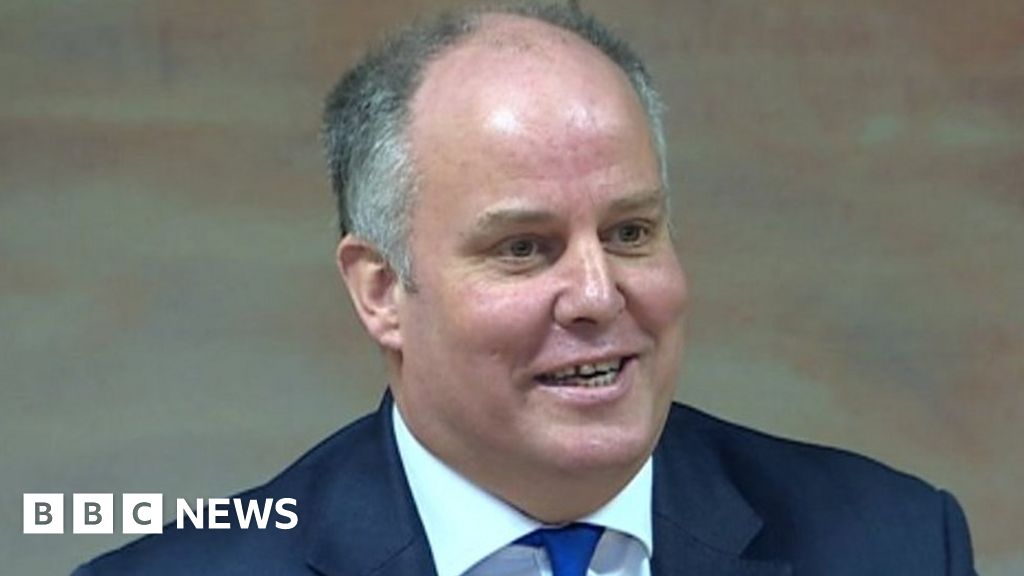 Andrew RT Davies insists aid cash would be available after EU exit - BBC News