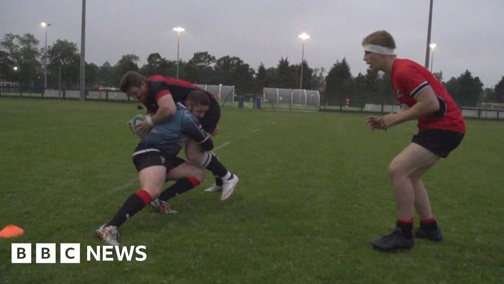 What is it about rugby that can cause concussion? - BBC News