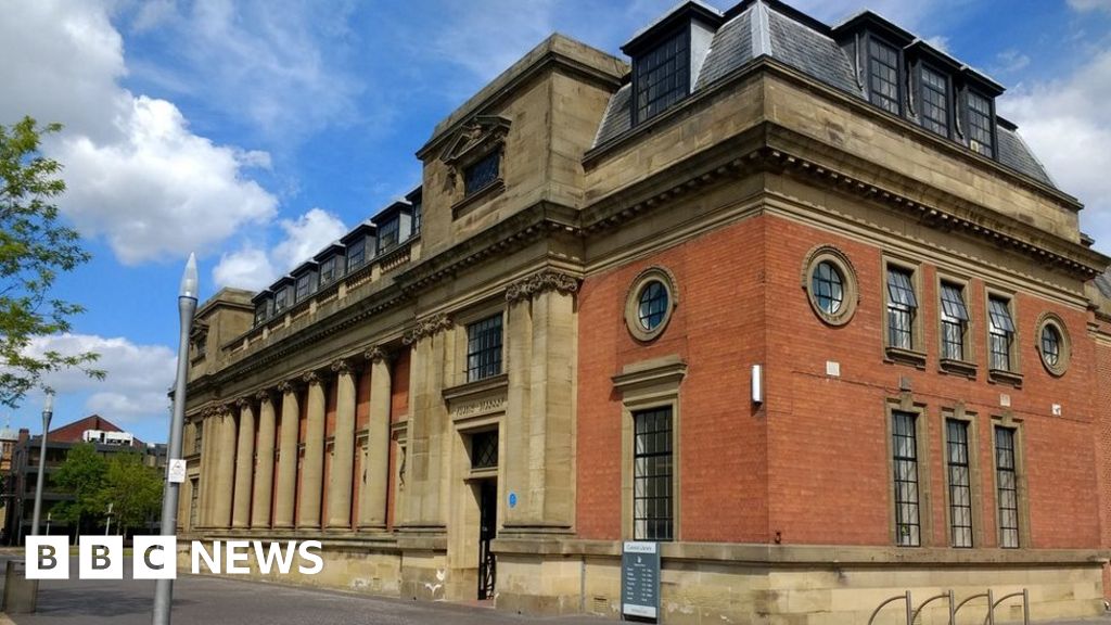 Middlesbrough Central Library: Hugs, sleep and Islam for Dummies - BBC News
